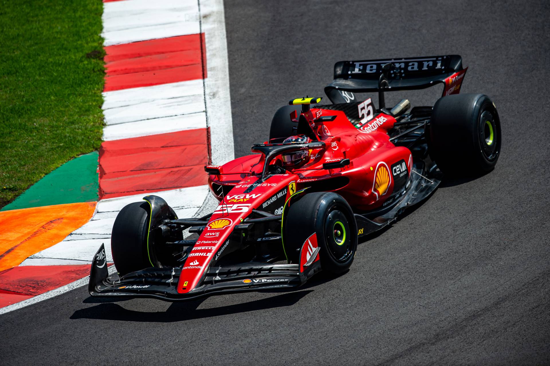 Viernes de preparación intensa para Carlos Sainz en el GP de México