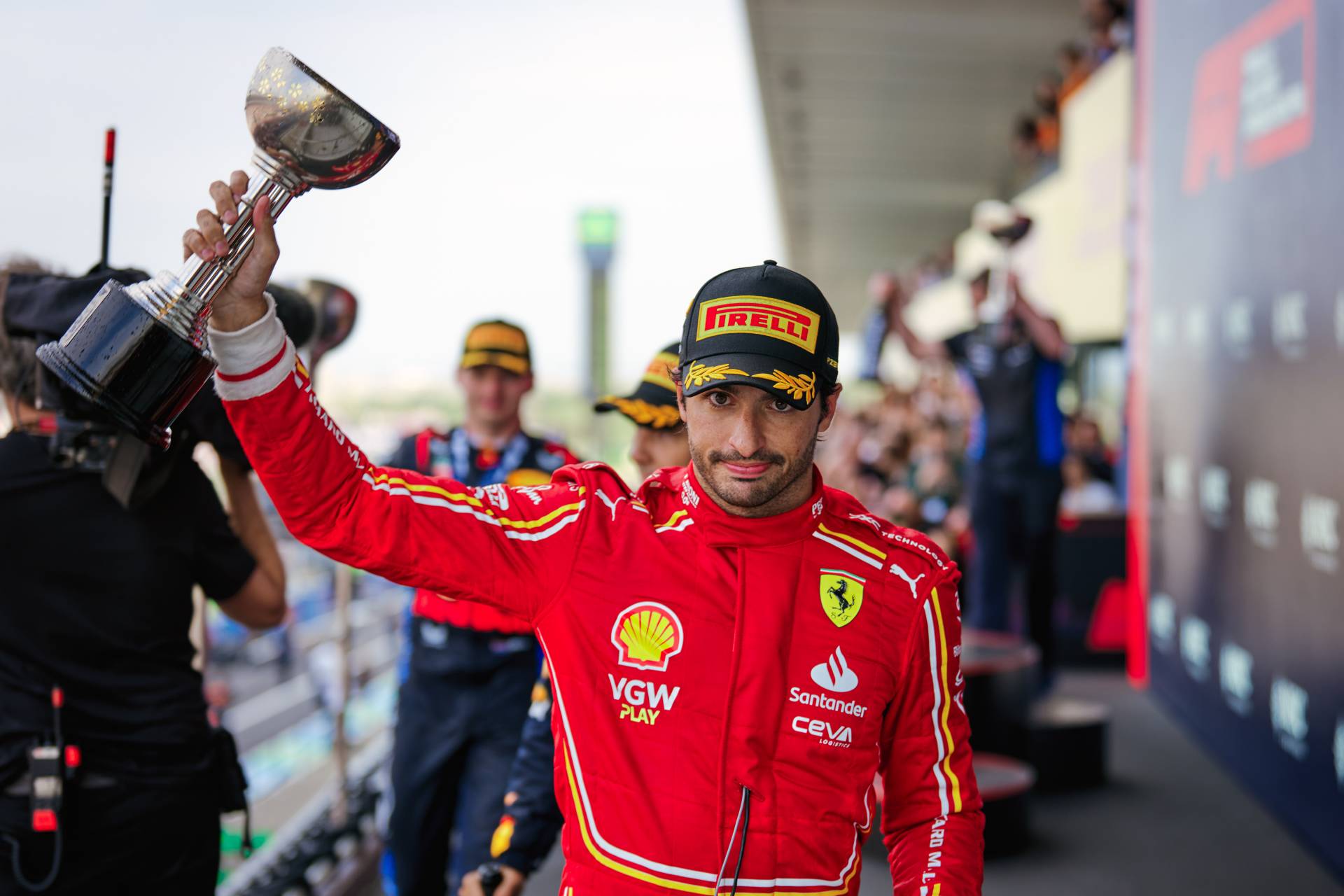 Carlos Sainz clinches his third podium of the season in the Japanese GP